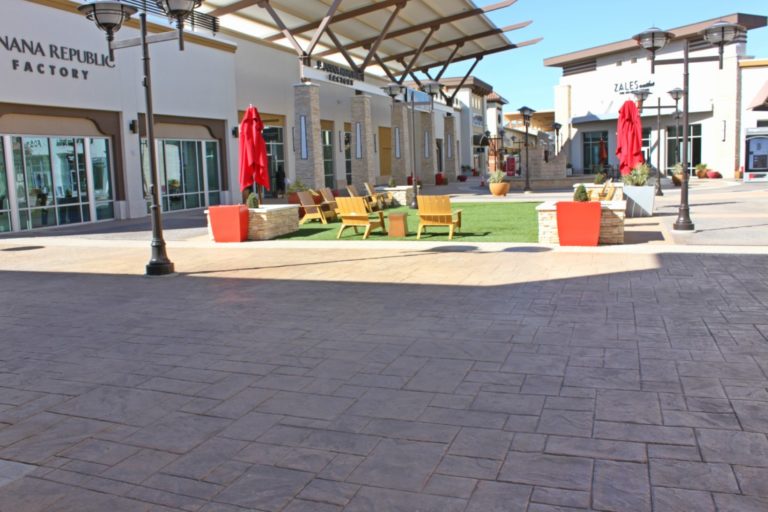 Tanger Outlets – Texas Bomanite